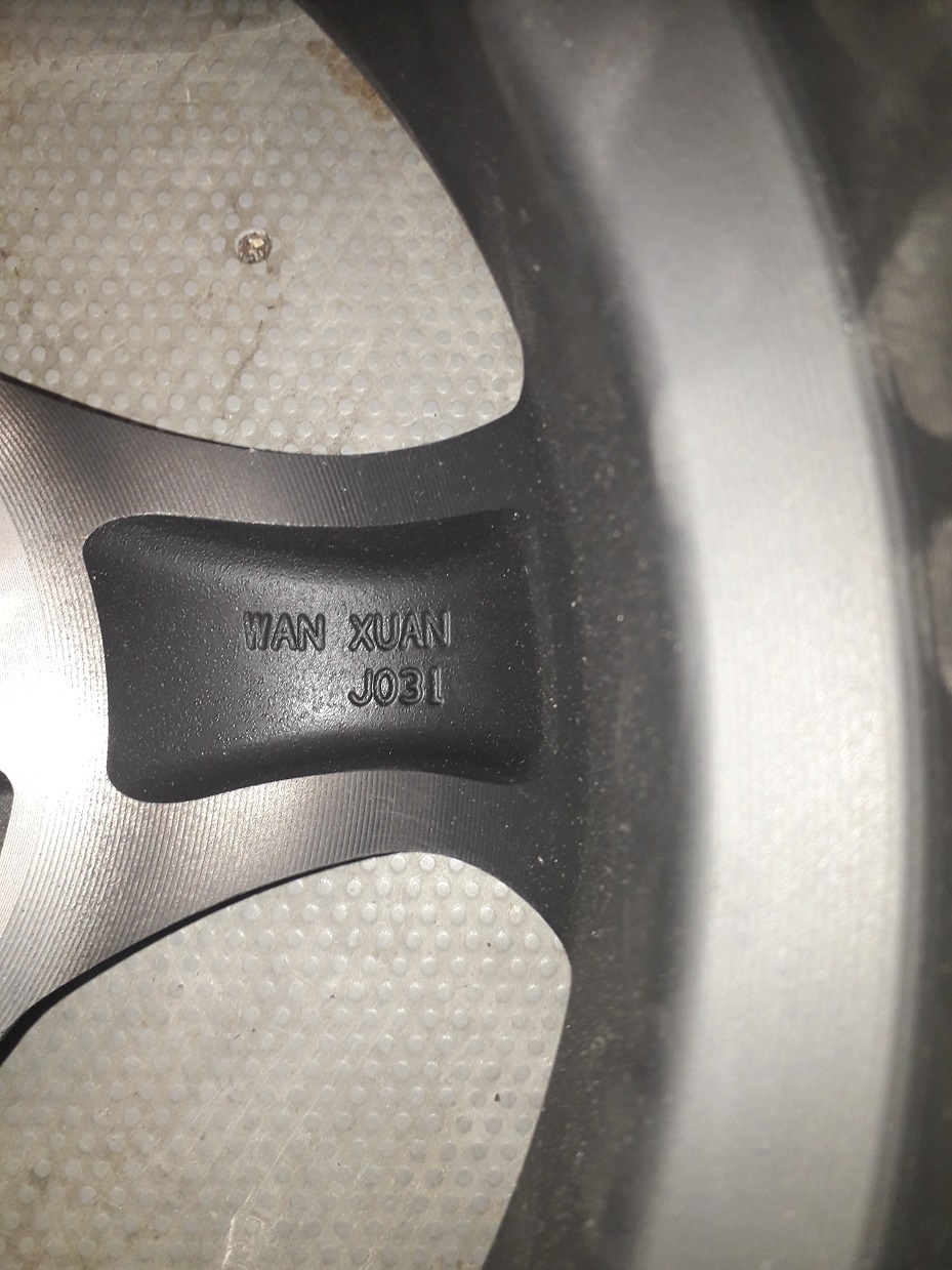 SCOMADI TL125 REAR WHEEL. E4 BRAND NEW OLD STOCK | Modern Scooters
